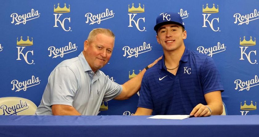 Shields signs with Royals - The Almanac